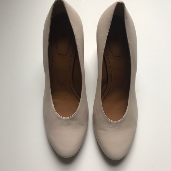 Chloe | Shoes | Chloe Leather Pumps | Poshmark